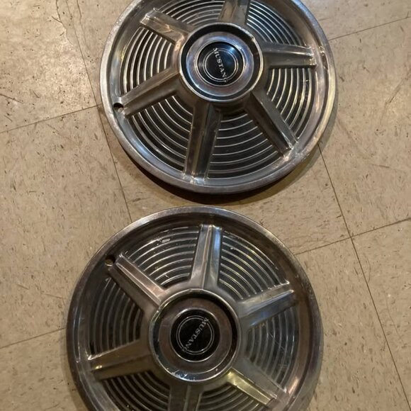 Ford | Accents | Ford Mustang 964 1965 1966 14 Inch Hubcaps Original ...